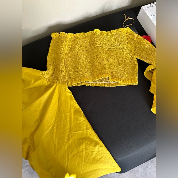 Tops | Super Cute Yellow Top | Poshmark